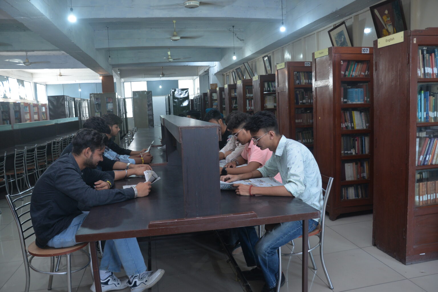 Library - Gujranwala Guru Nanak Khalsa College Civil Lines, Ludhiana ...