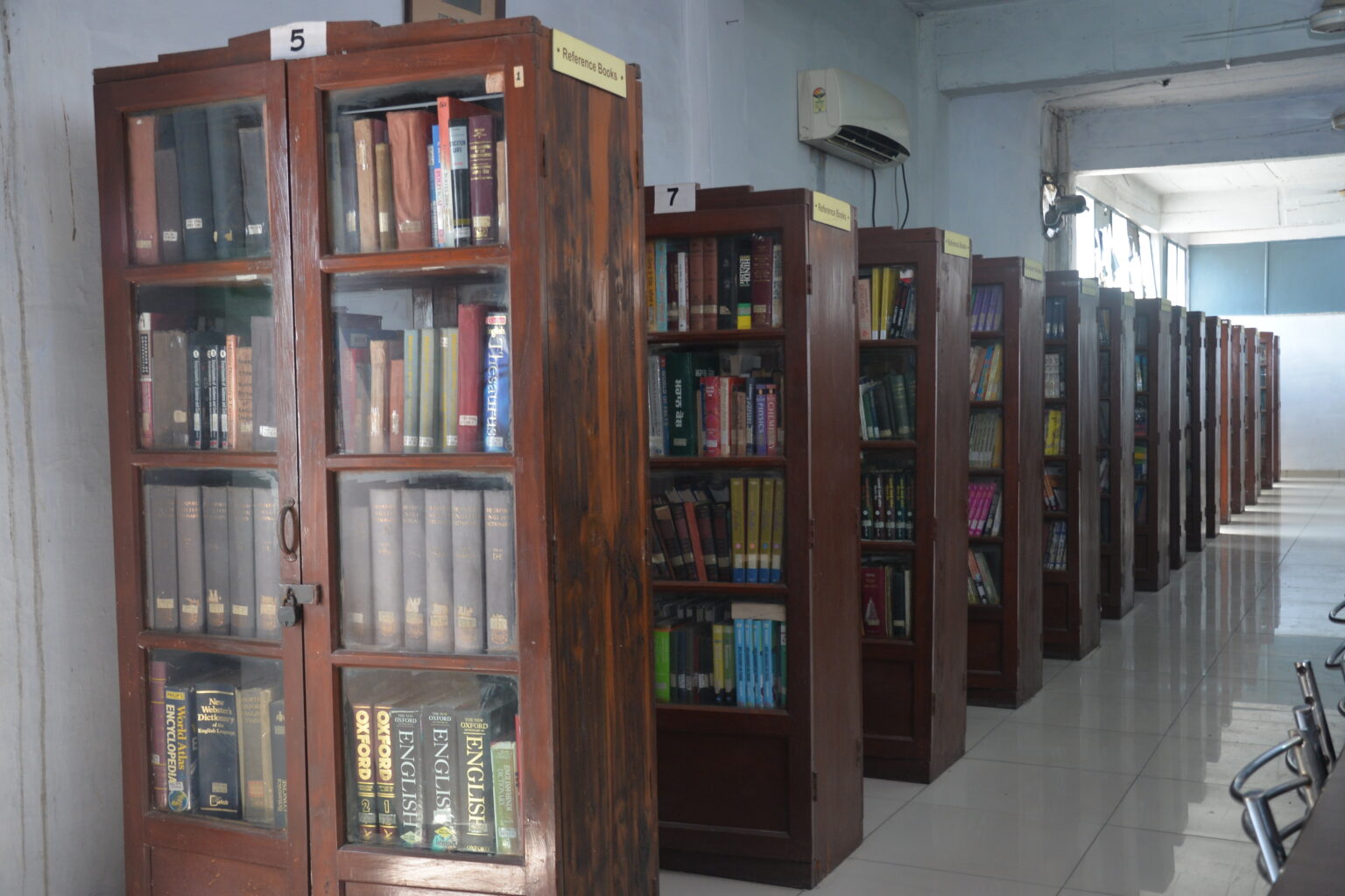 Library - Gujranwala Guru Nanak Khalsa College Civil Lines, Ludhiana ...